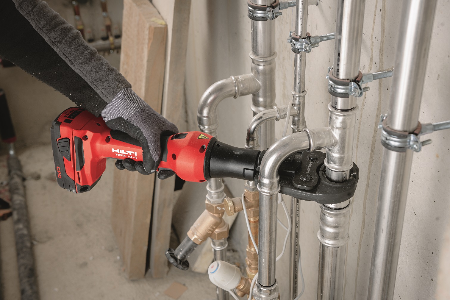 Tool giant Hilti takes on press-fit market with launch of own-brand 22V ...