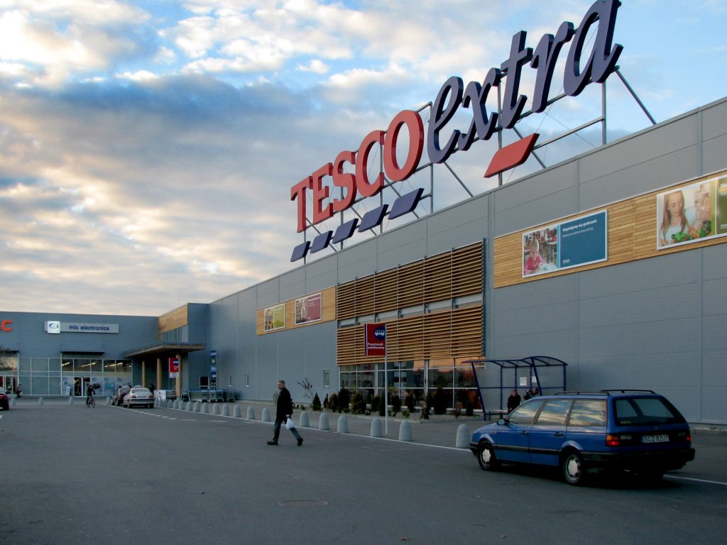 Tesco trials pizza delivery and plots in-store fast food restaurant ...