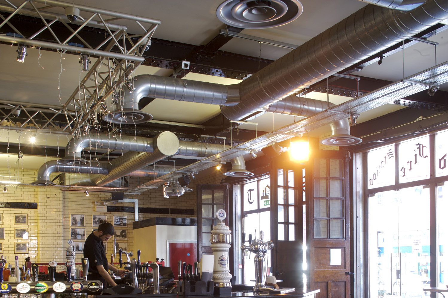 Cooling for retailers - Refrigeration and Air Conditioning