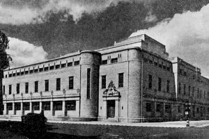 All in the mound: Maya Somaiya Library in Kopargaon, India, by Sameep ...