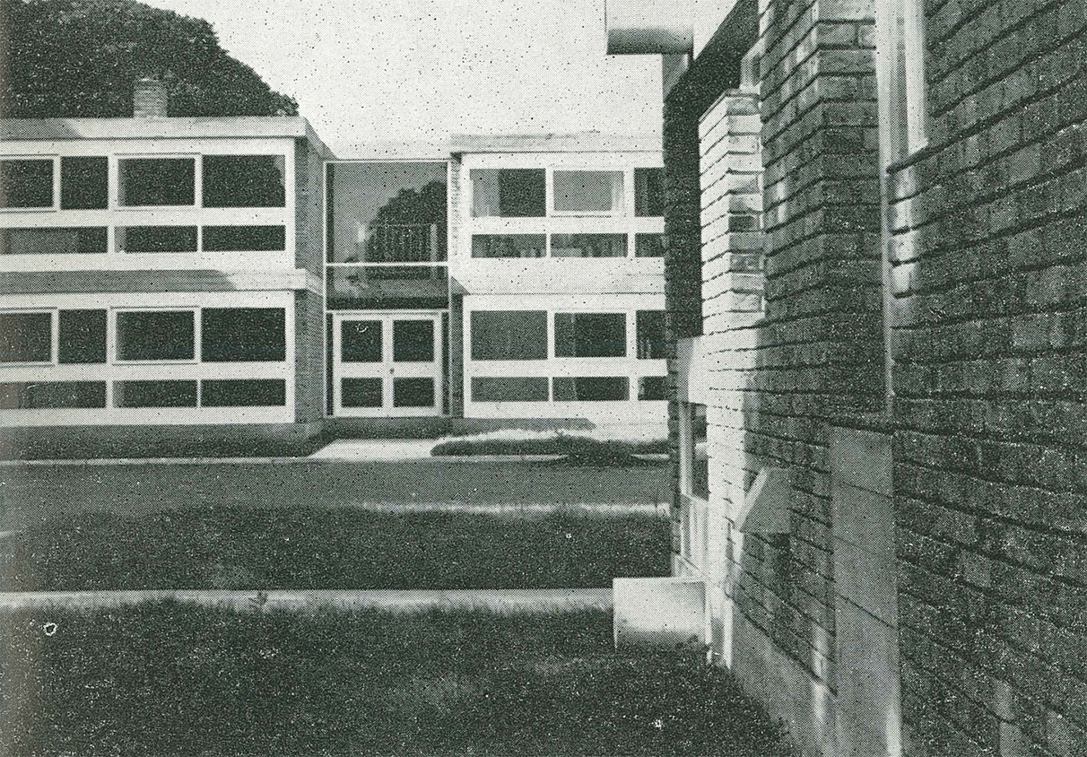 Flats at Ham Common by Stirling and Gowan - The Architectural Review