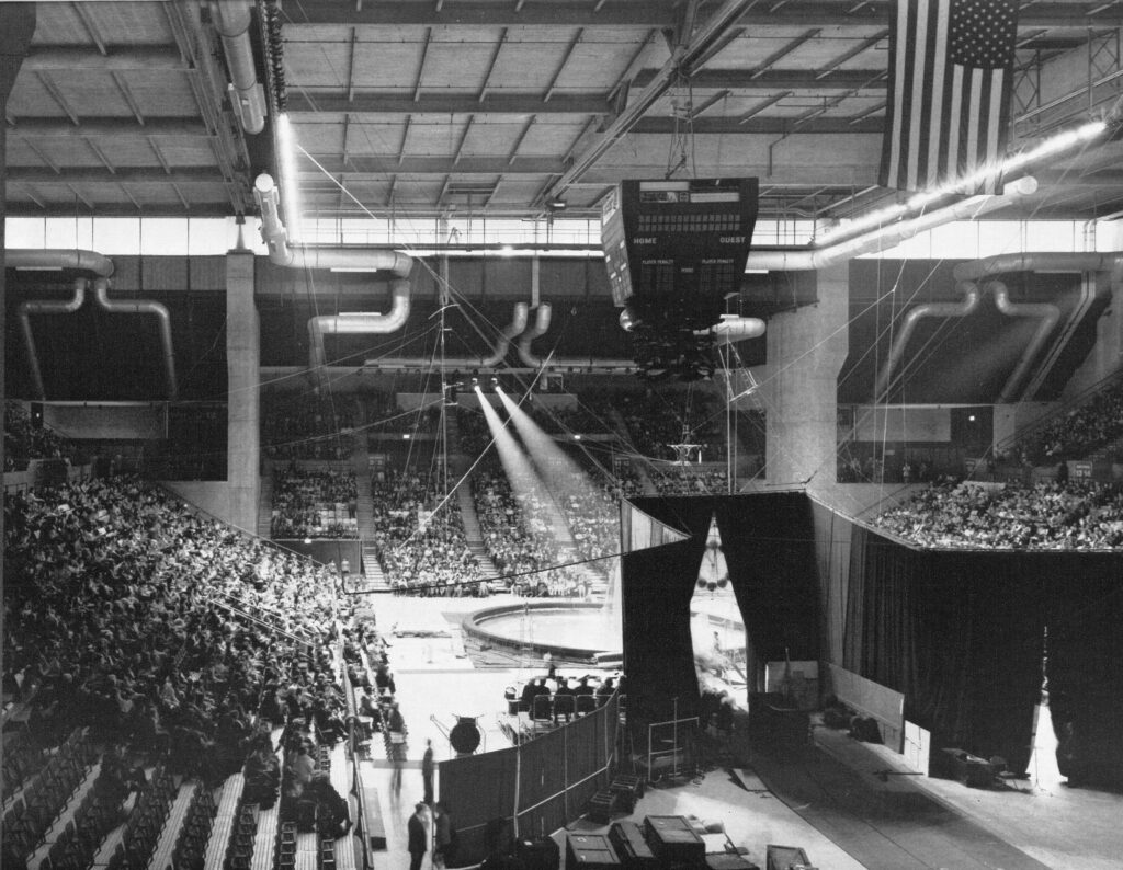 In memoriam: New Haven Arena, Connecticut, USA, by Kevin Roche John ...