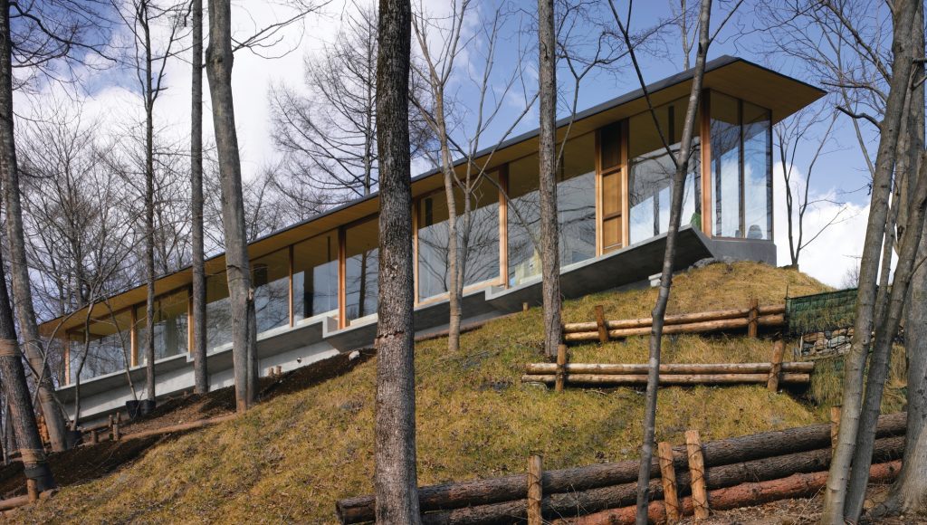 Crane House by Atelier Bow-Wow, Karuiza, Nagano, Japan - The ...