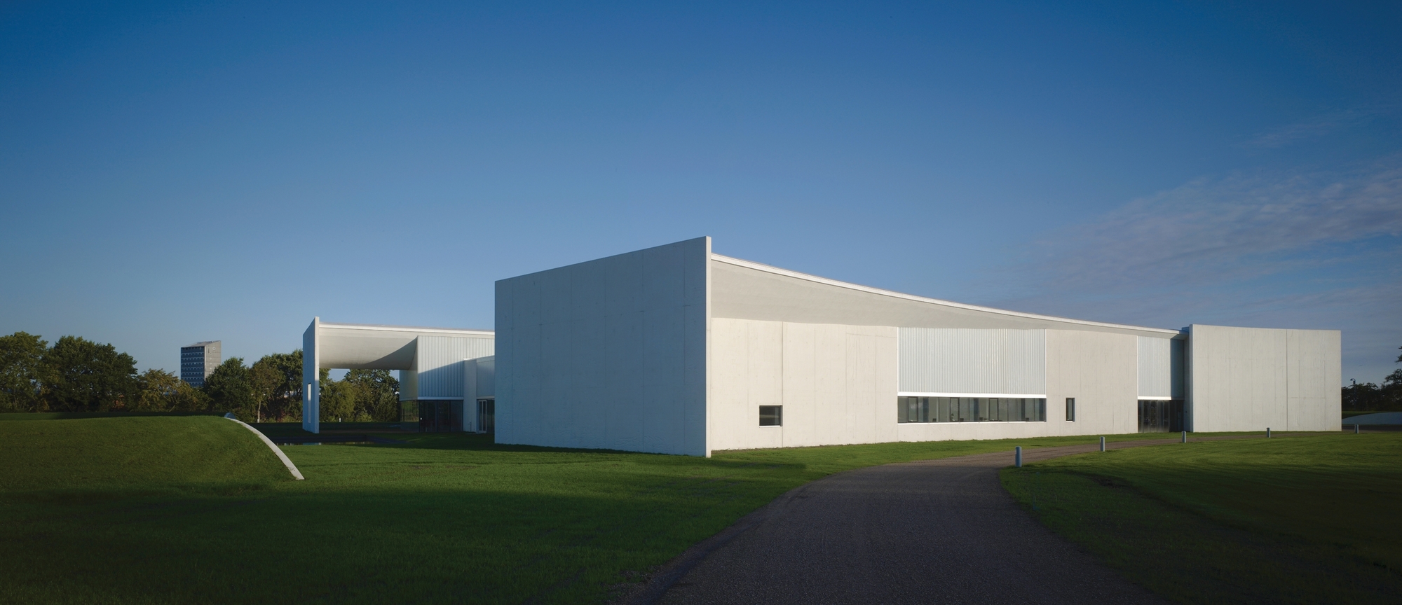 HEART Art Museum by Steven Holl Architects, Herning, Denmark - The ...