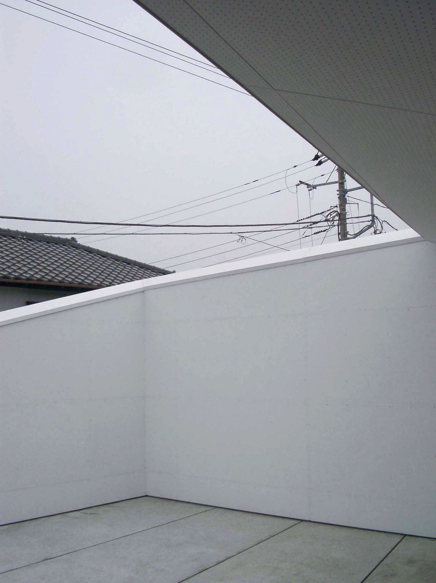 House kn by Kochi Architect's Studio, Miura City, Kanagawa, Japan - The ...