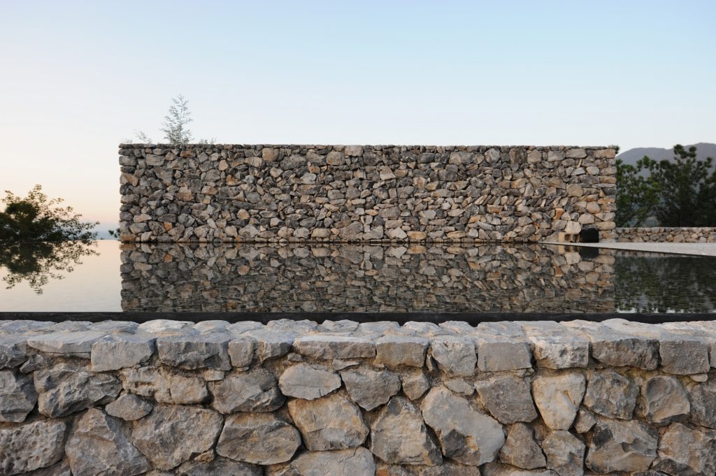The Water House by Li Xiaodong Atelier, Lijiang, Yunnan Province, China ...