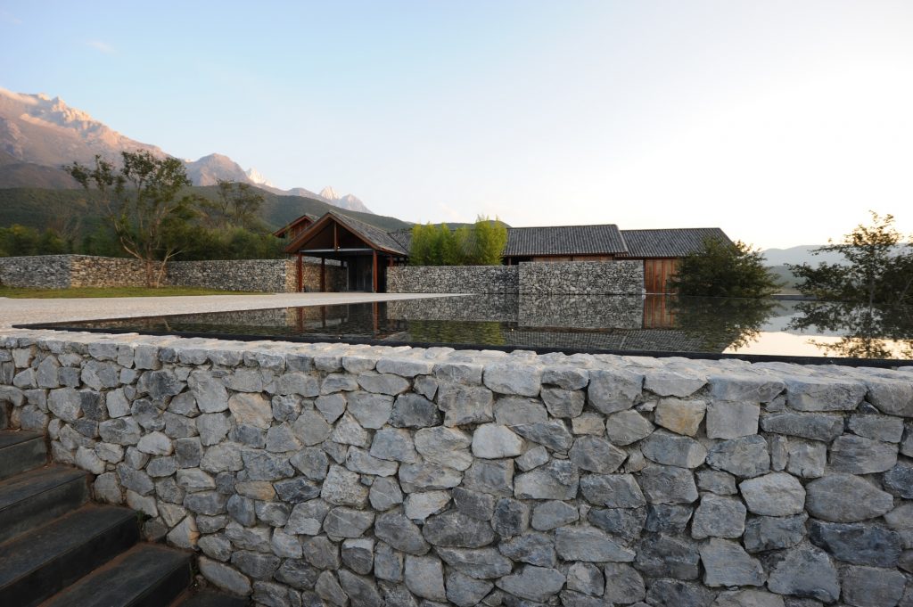 The Water House by Li Xiaodong Atelier, Lijiang, Yunnan Province, China ...