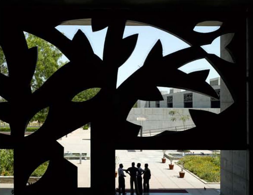 Indian Institute of Management by HCP Design, Ahmedabad, India ...