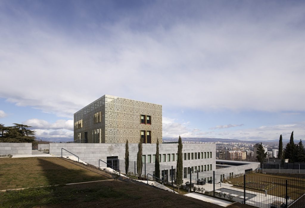 British Embassy by Michael Wilford, Tbilisi, Republic of Georgia - The ...