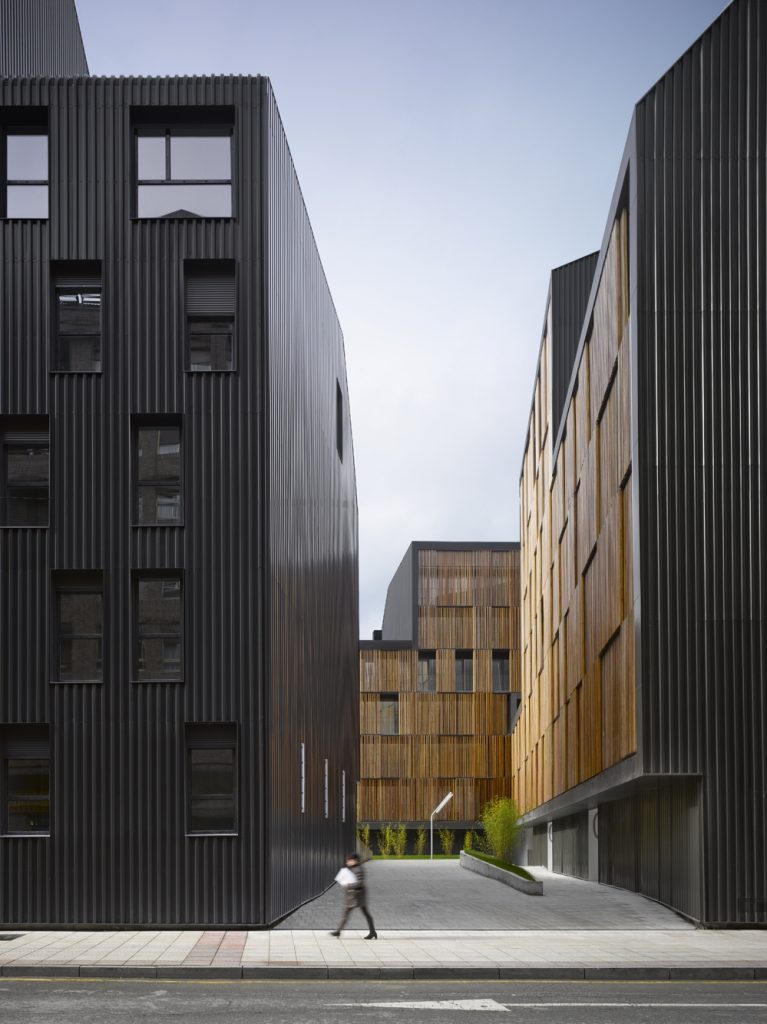 Social Housing by Zigzag Arquitectura, Mieres, Asturias, Spain ...