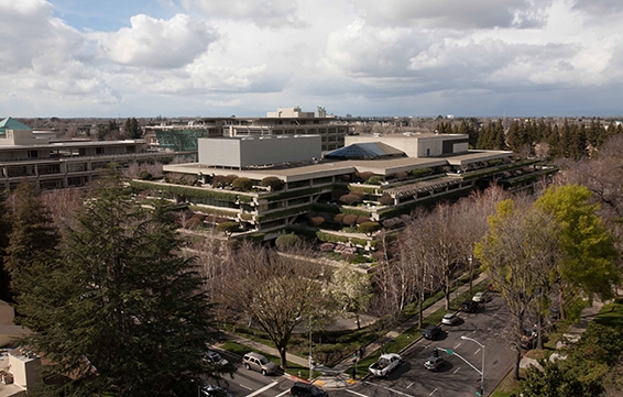 Hanging Gardens of Sacramento - Architectural Review