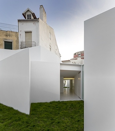 House in Alcobaça, Portugal by Aires Mateus - The Architectural Review