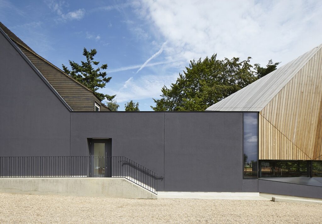 Origami Lesson: Swimming Pool in Beaconsfield by Duggan Morris ...