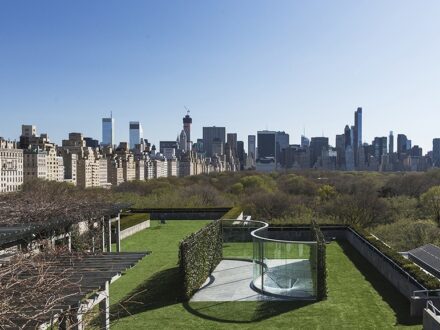 Privately owned public space: Graham and Vogt's Pavilion on the Met's ...