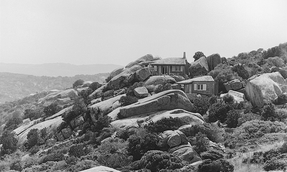 The work of Alberto Ponis: rocks and a hard place | Reviews