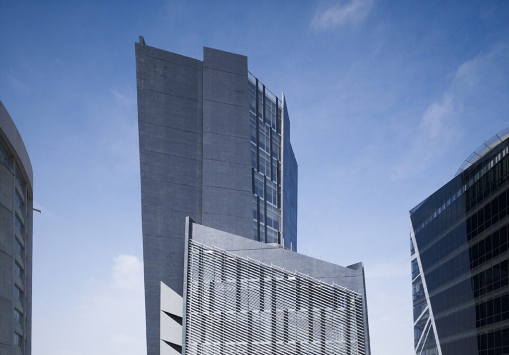 Cube II Tower in Guadalajara, Mexico by Estudio Carme Pinós - The ...
