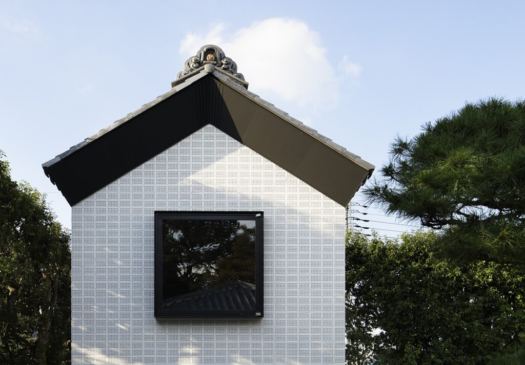 Rebirth House in Ibaraki, Japan by Ryo Matsui Architects - The ...