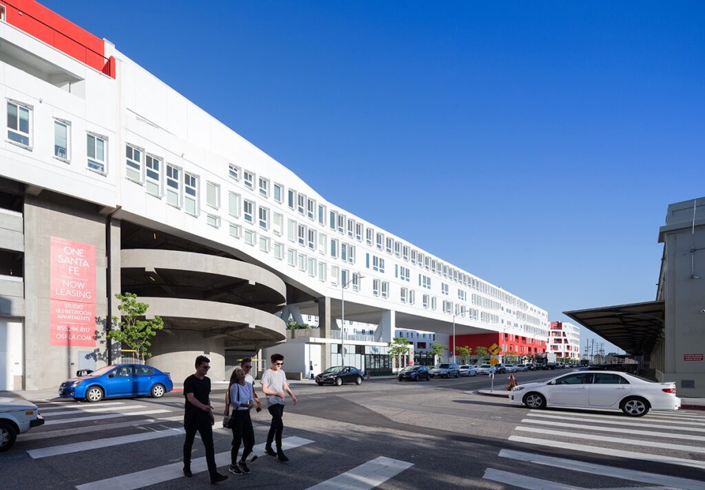 One Santa Fe housing in Los Angeles by Michael Maltzan
