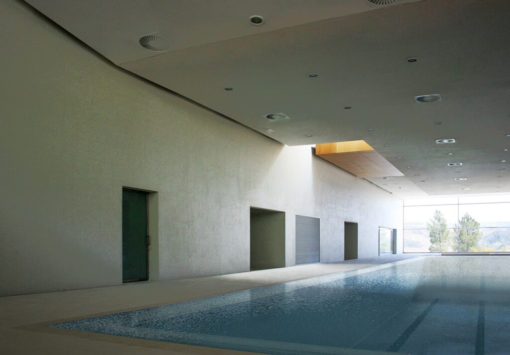 Municipal Pool in Tabuaço, Portugal by Topos Atelier de Arquitectura ...