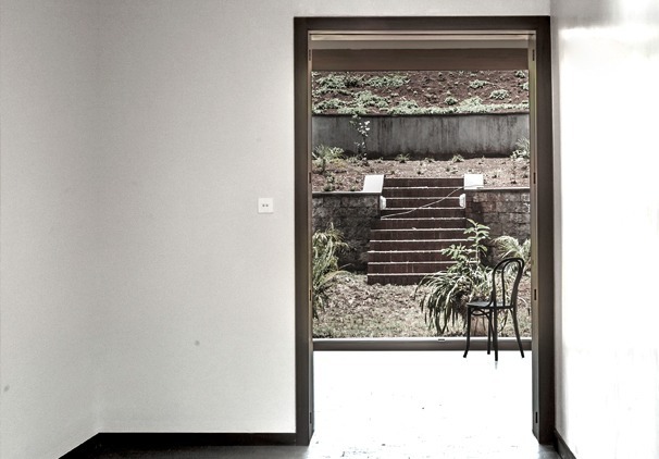 Paradise Lost: Jonathan Woolf's Lost Villa in Nairobi, Kenya ...