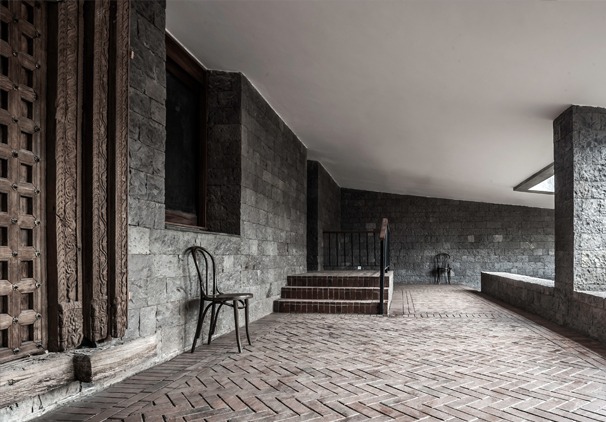 Paradise Lost: Jonathan Woolf's Lost Villa in Nairobi, Kenya ...