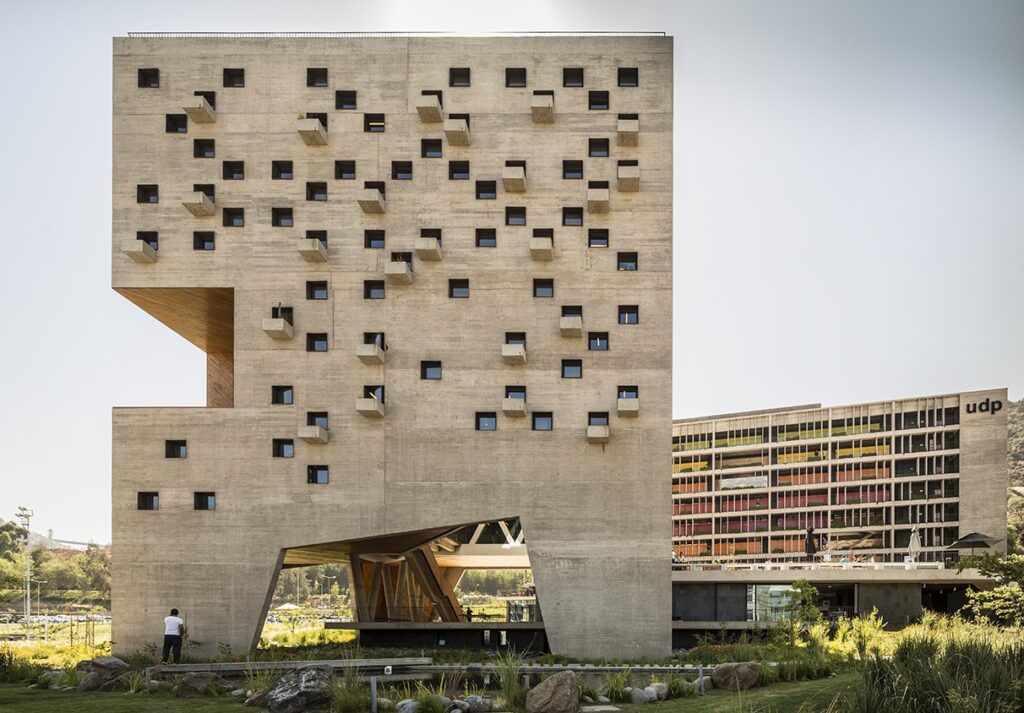Diego Portales University in Chile by Rafael Hevia, Rodrigo Duque Motta ...