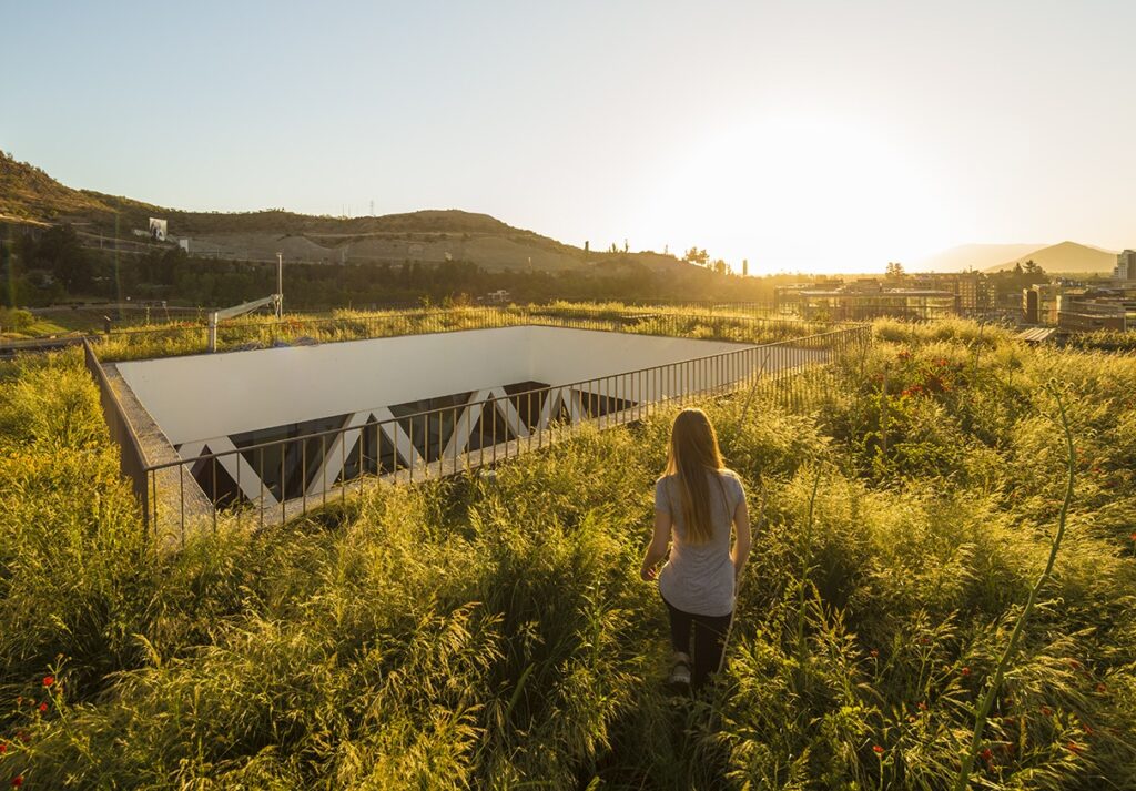 Diego Portales University in Chile by Rafael Hevia, Rodrigo Duque Motta ...