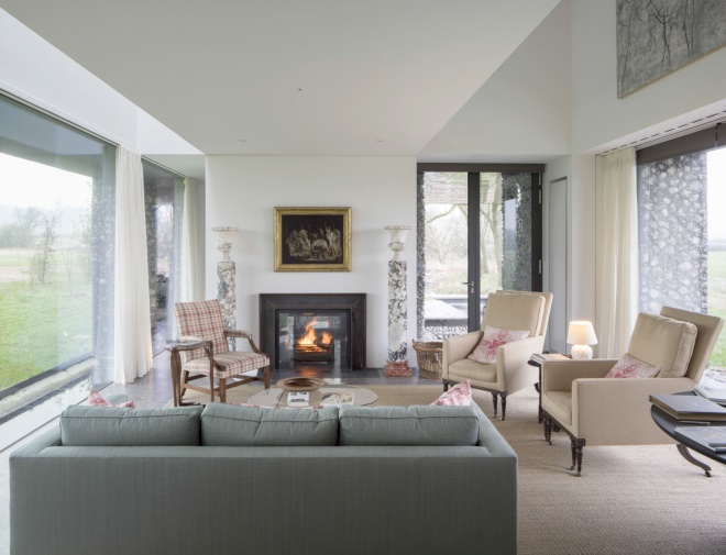 Flint House in the United Kingdom by Skene Catling de la Peña - The ...