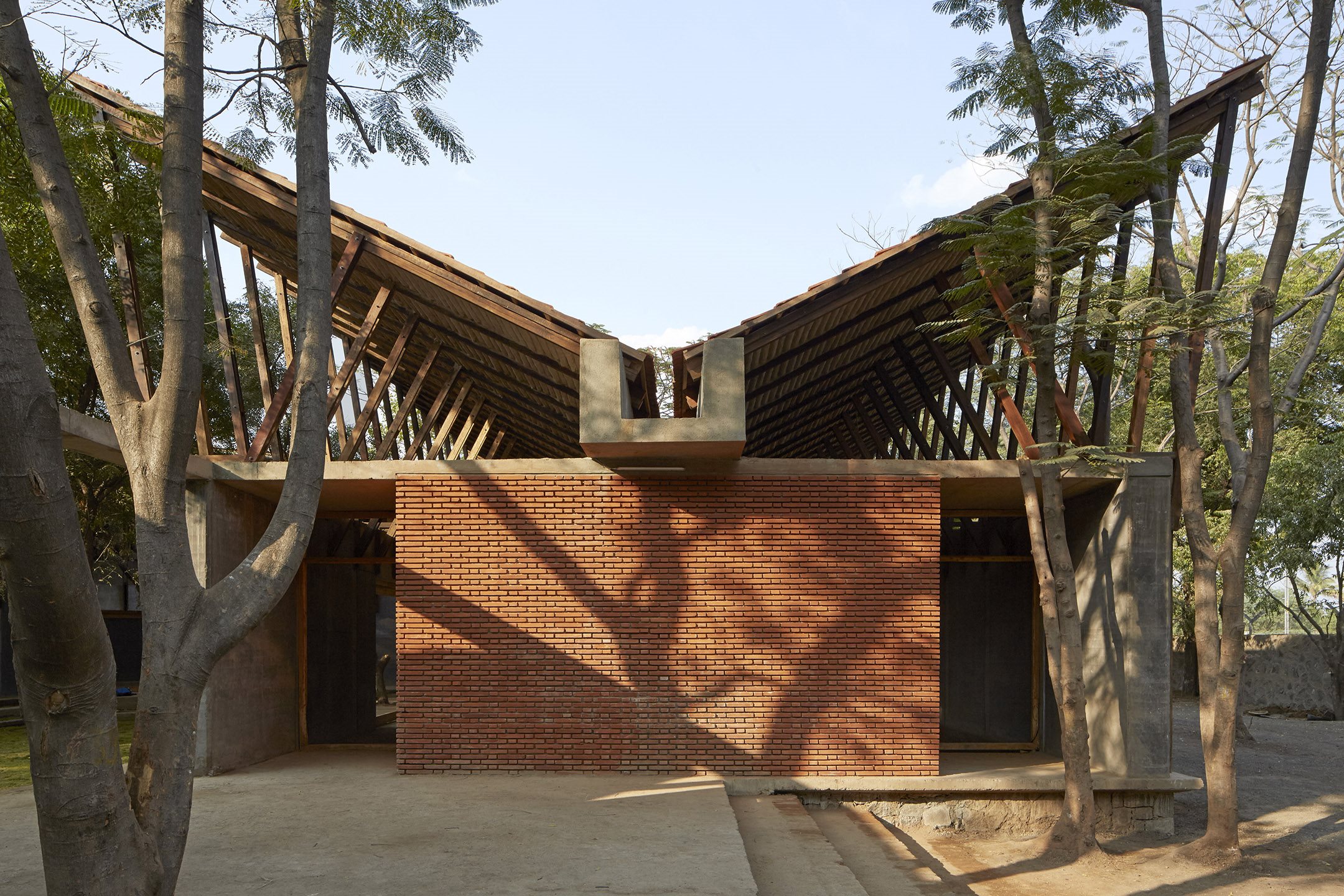 ‘sP+a’s Buddhist Centre prudently and intelligently creates soaring ...
