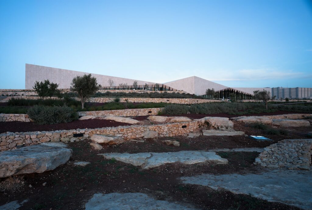 Engagement, education and hope: the Palestinian Museum by Heneghan Peng ...