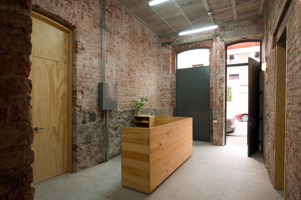 Time Honoured: CDLE Offices in Mexico City by R Zero Estudio ...