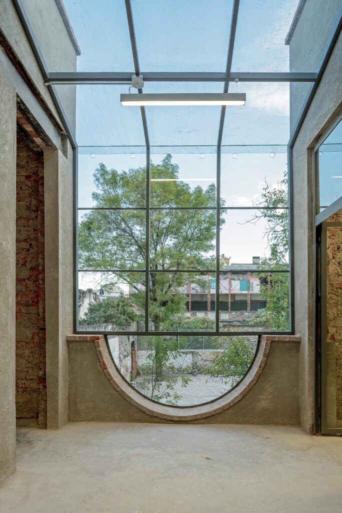 Time Honoured: CDLE Offices in Mexico City by R Zero Estudio ...