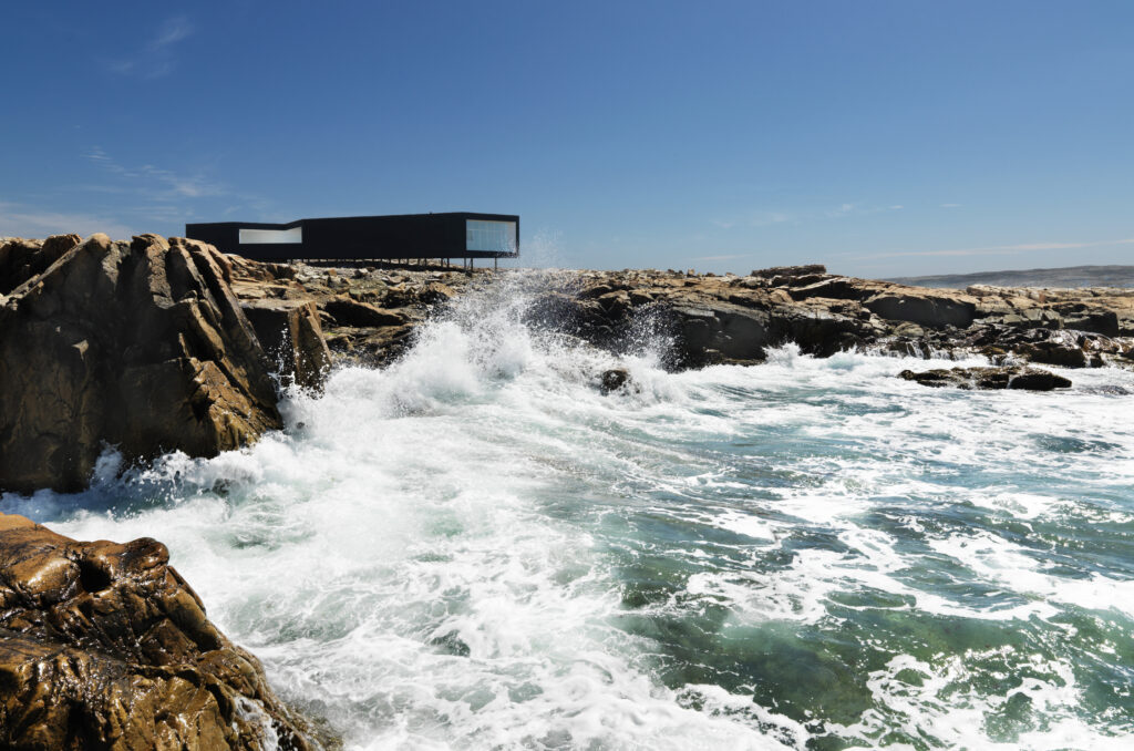 Island life: Inn and Studios on Fogo Island by Saunders Architecture ...