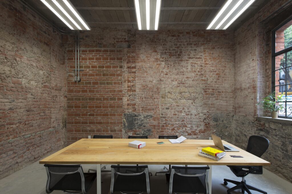 Time Honoured: CDLE Offices in Mexico City by R Zero Estudio ...
