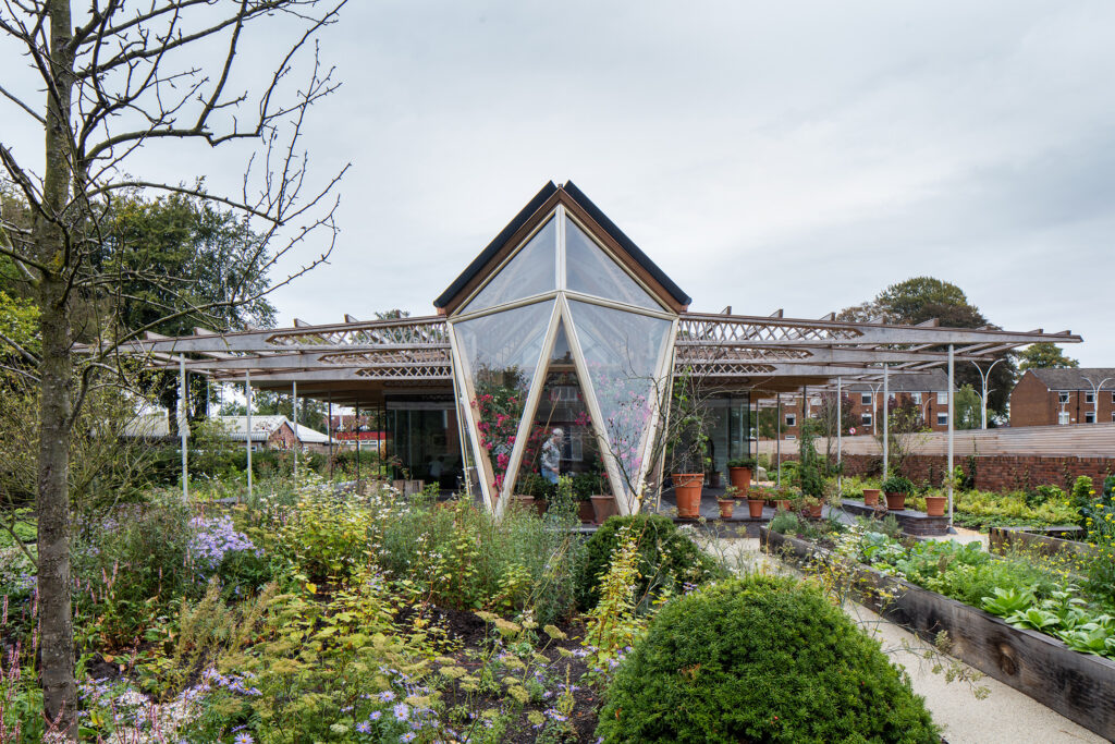 Maggie’s Manchester by Foster + Partners: ‘What matters is not to lose ...