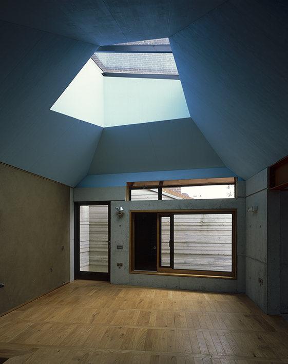 ‘Peter Salter’s Walmer Yard is a luxe enigma that must be swallowed ...