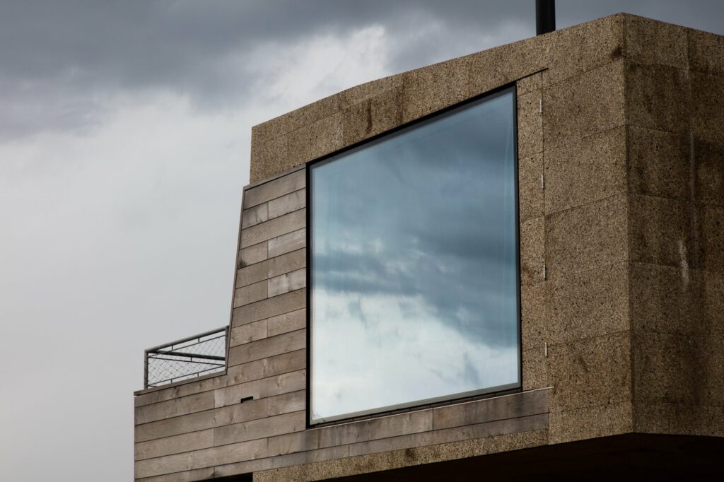Estuary English: Redshank in Essex by Lisa Shell Architects with Marcus ...