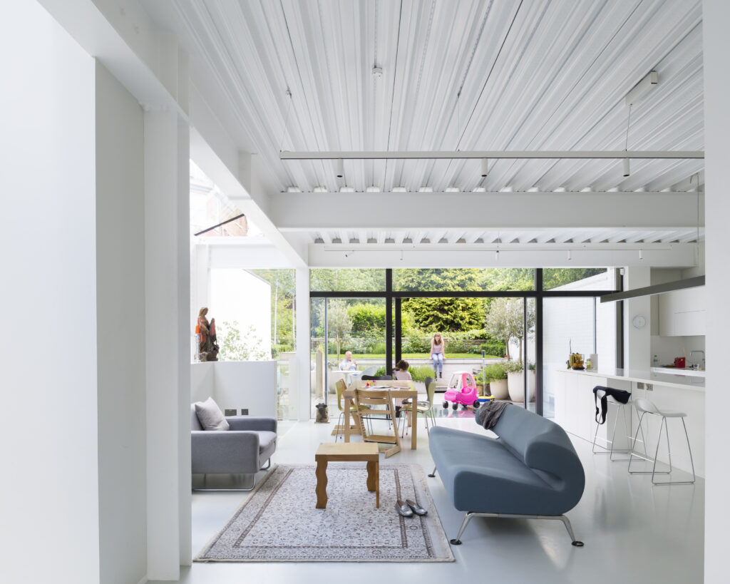 Hampstead homestead: Netherhall Gardens in London by Brinkworth ...
