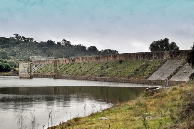 Typology: Dams - Architectural Review