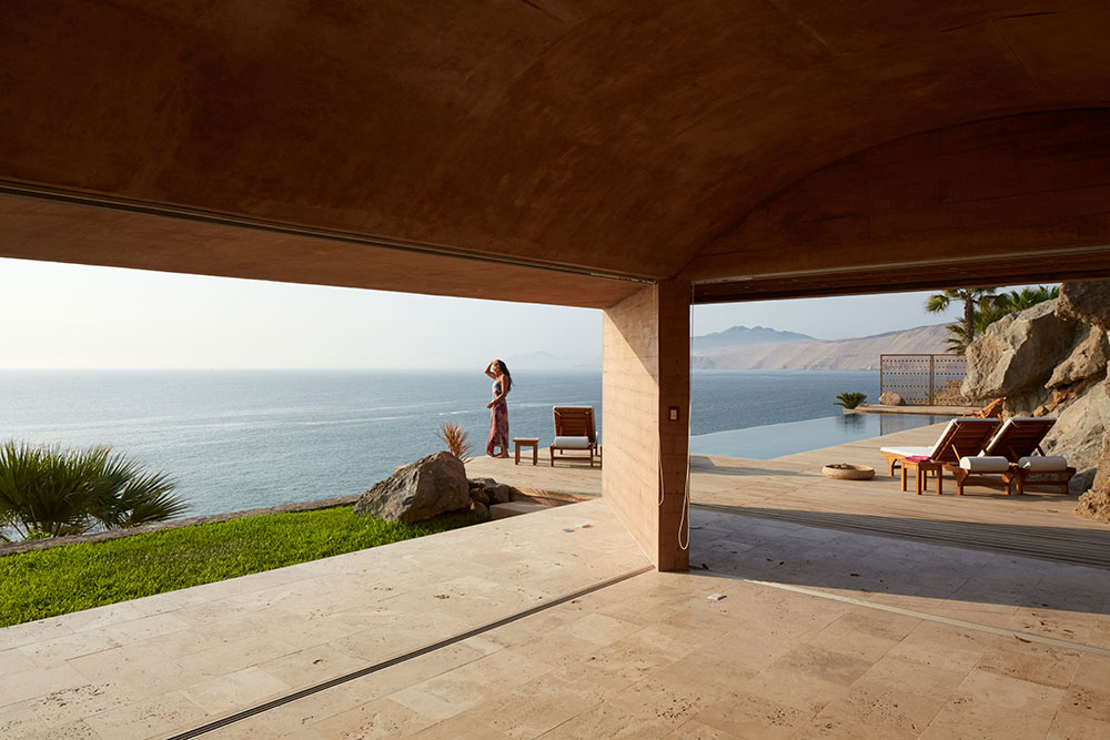 Ancón House, Ancón, Peru by Barclay & Crousse Architecture ...