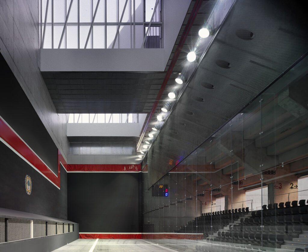 Court circular: Frontón Bizkaia handball courts in Bilbao, Spain by ...