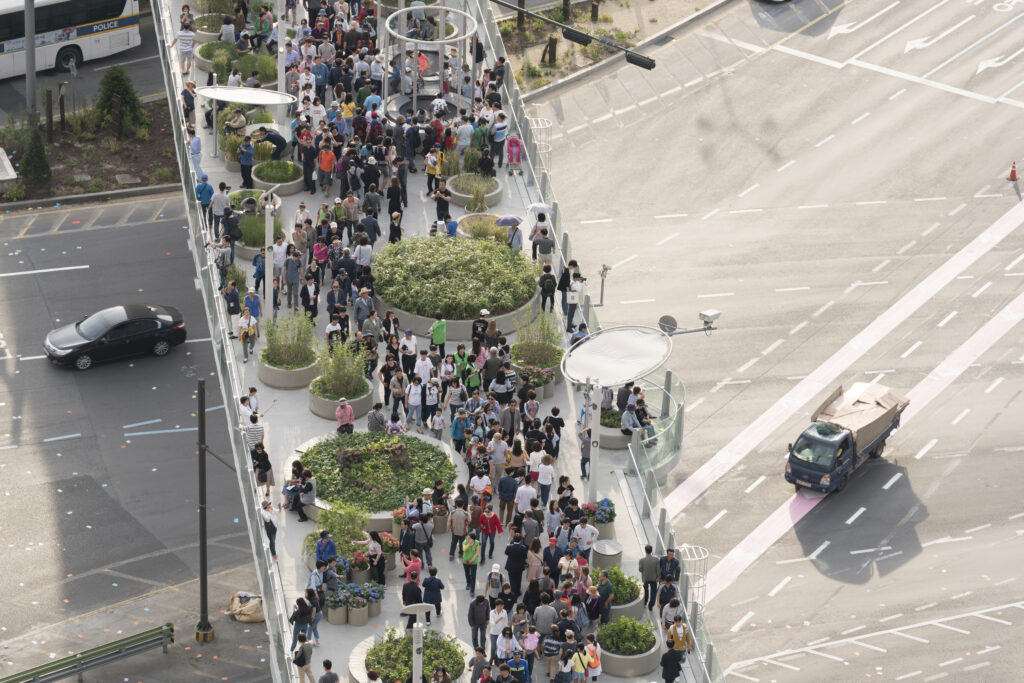 Seoullo Performance: Seoullo 7017 skygarden, Seoul, South Korea by ...