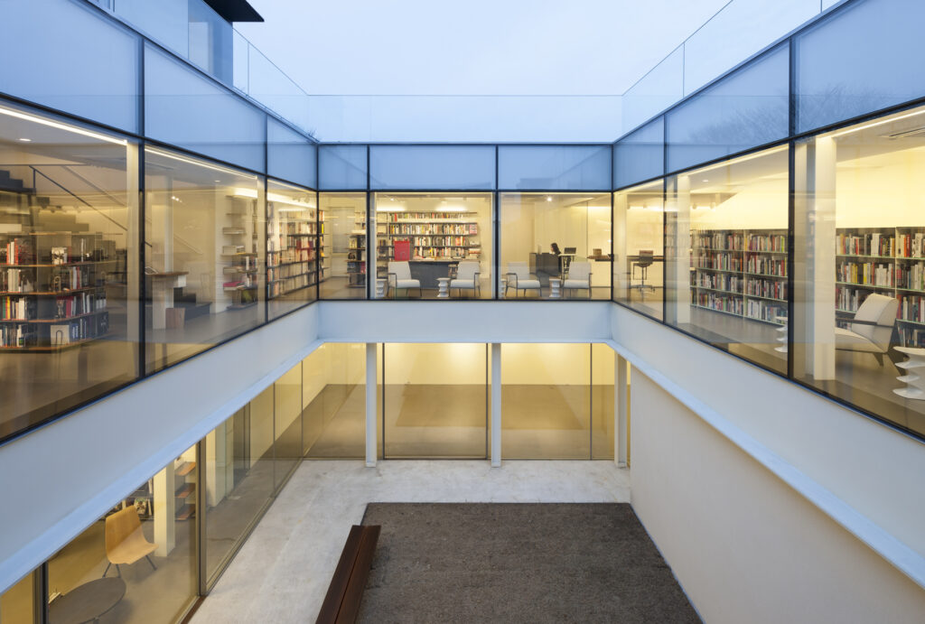 Well read: Hyundai Card Cooking Library, 2017, and Design Library, 2013 ...