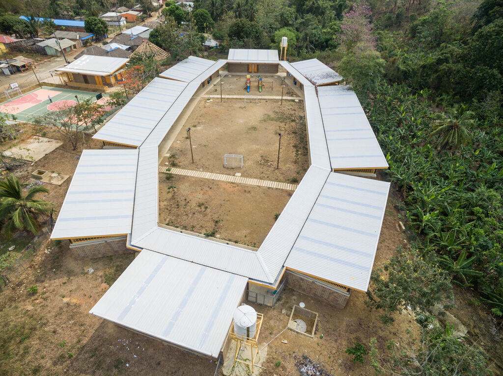 Plan B for Colombia: Rural schools in Antioquia by Plan:b arquitectos ...