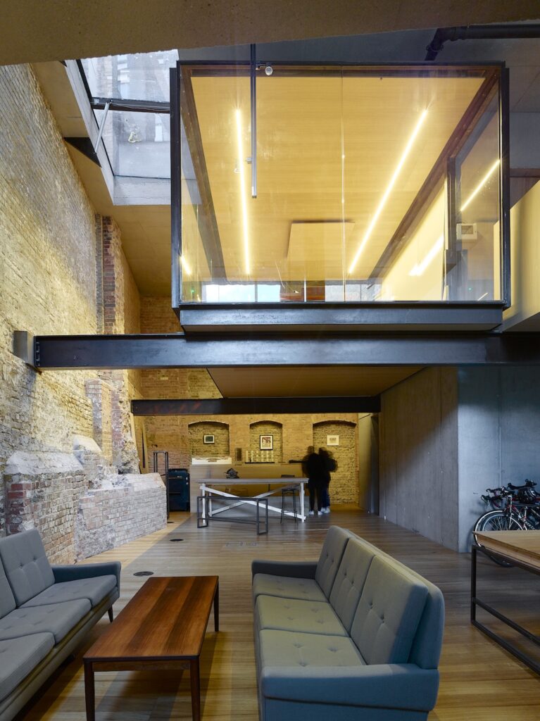 A song in stone: 15 Clerkenwell Close, London, UK, by Amin Taha ...