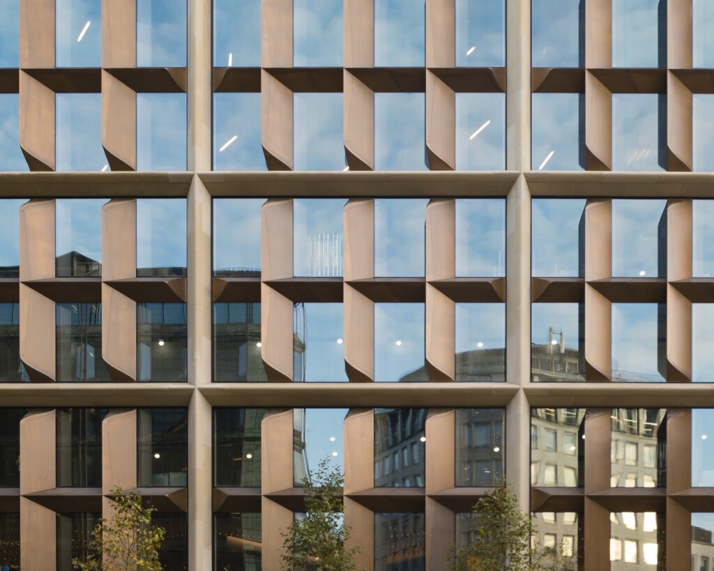 Money talks: Bloomberg London, UK, by Foster + Partners - Architectural ...