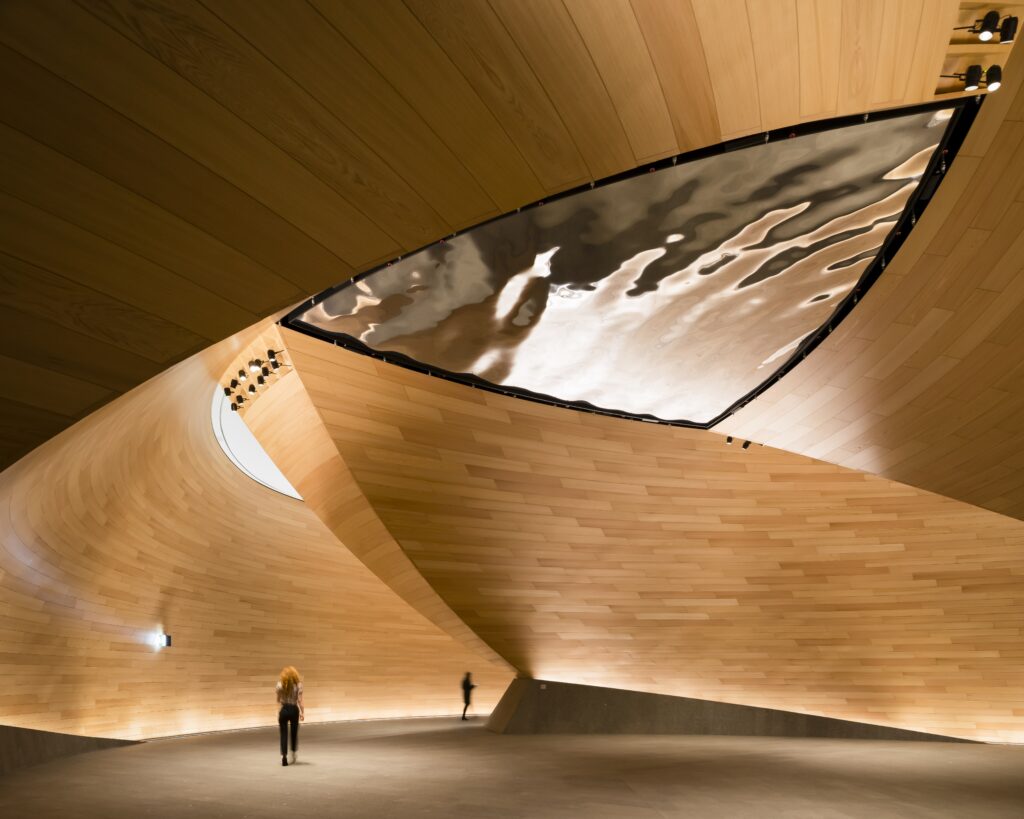 Money talks: Bloomberg London, UK, by Foster + Partners - Architectural ...