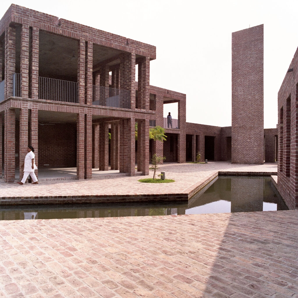 Retrospective: Kashef Chowdhury / URBANA - Architectural Review