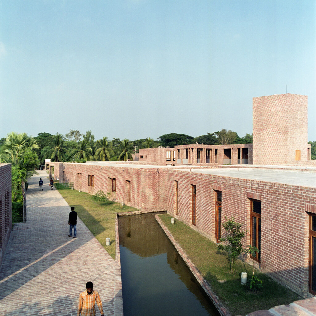 Retrospective: Kashef Chowdhury / URBANA - Architectural Review