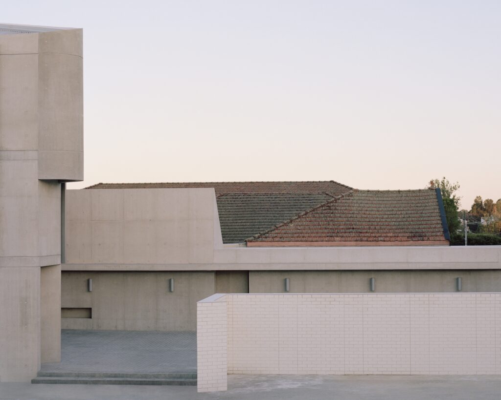 Outside the box: Punchbowl Mosque, Sydney, Australia, by Candalepas ...